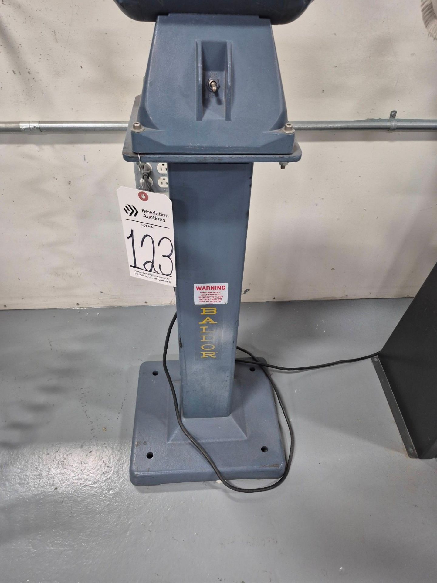 BALDOR INDUSTRIAL 333B 8" BUFFER - 3/4 HP, 3600 RPM, 115/230V, 1PH WITH ...