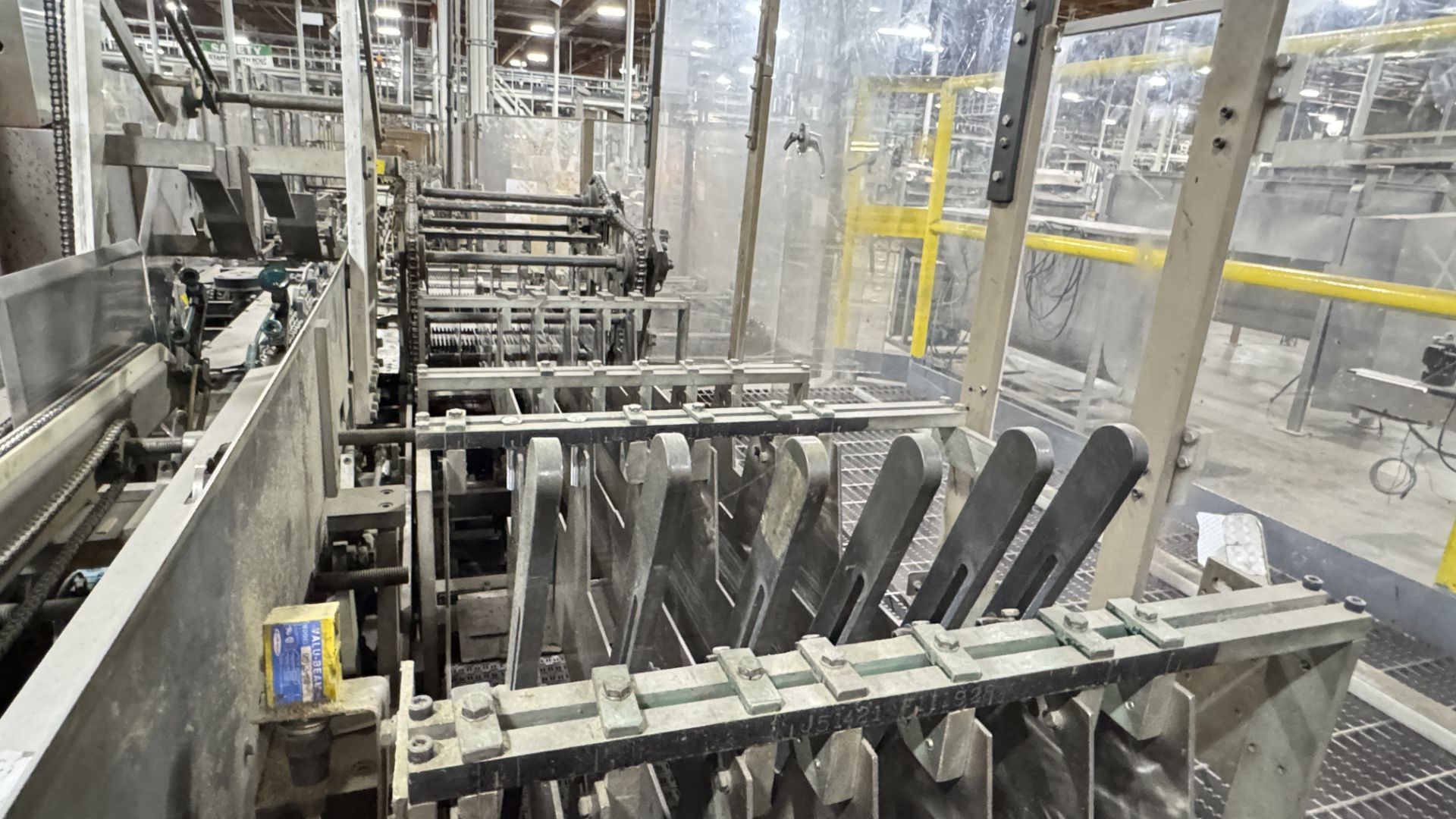 Douglas Continuous Motion Tray Former with Single Roll Wrapper/Heat ...
