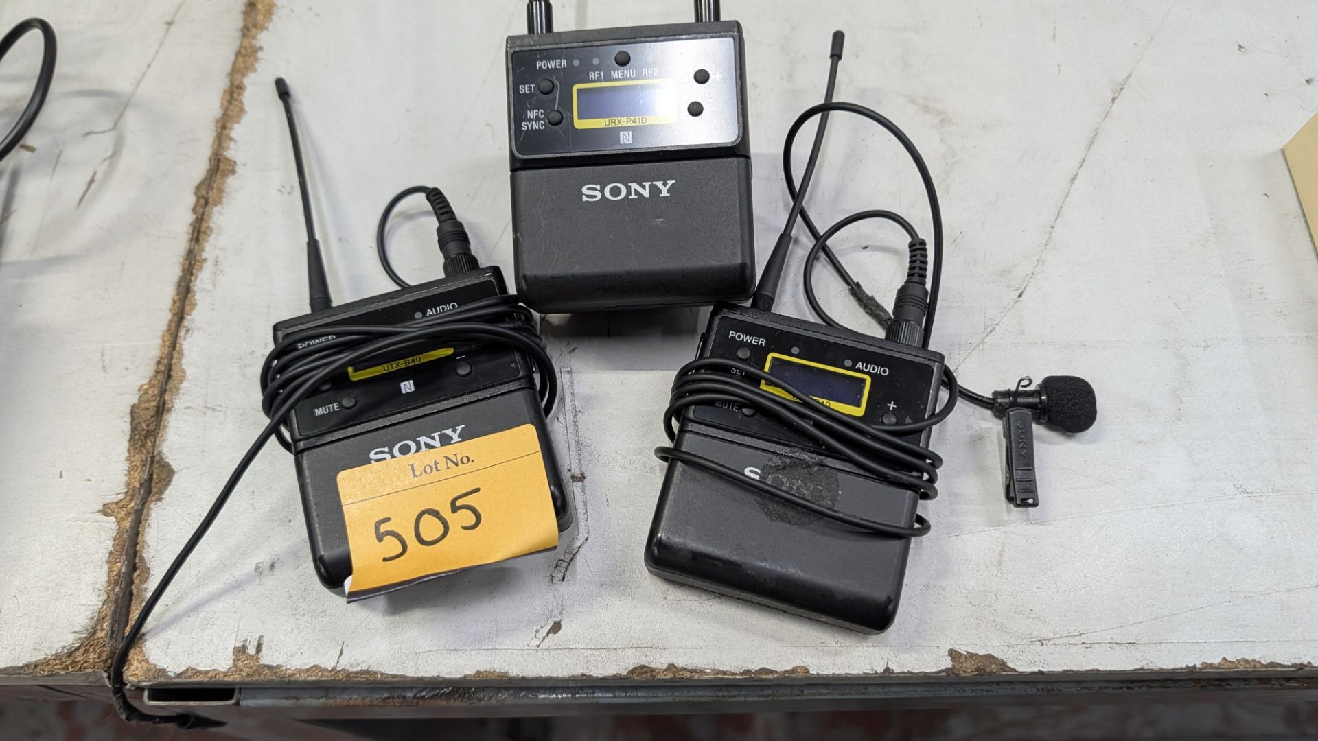 Sony Dual- Channel Camera Mount Wireless Receiver. Model: URX-P41D ...