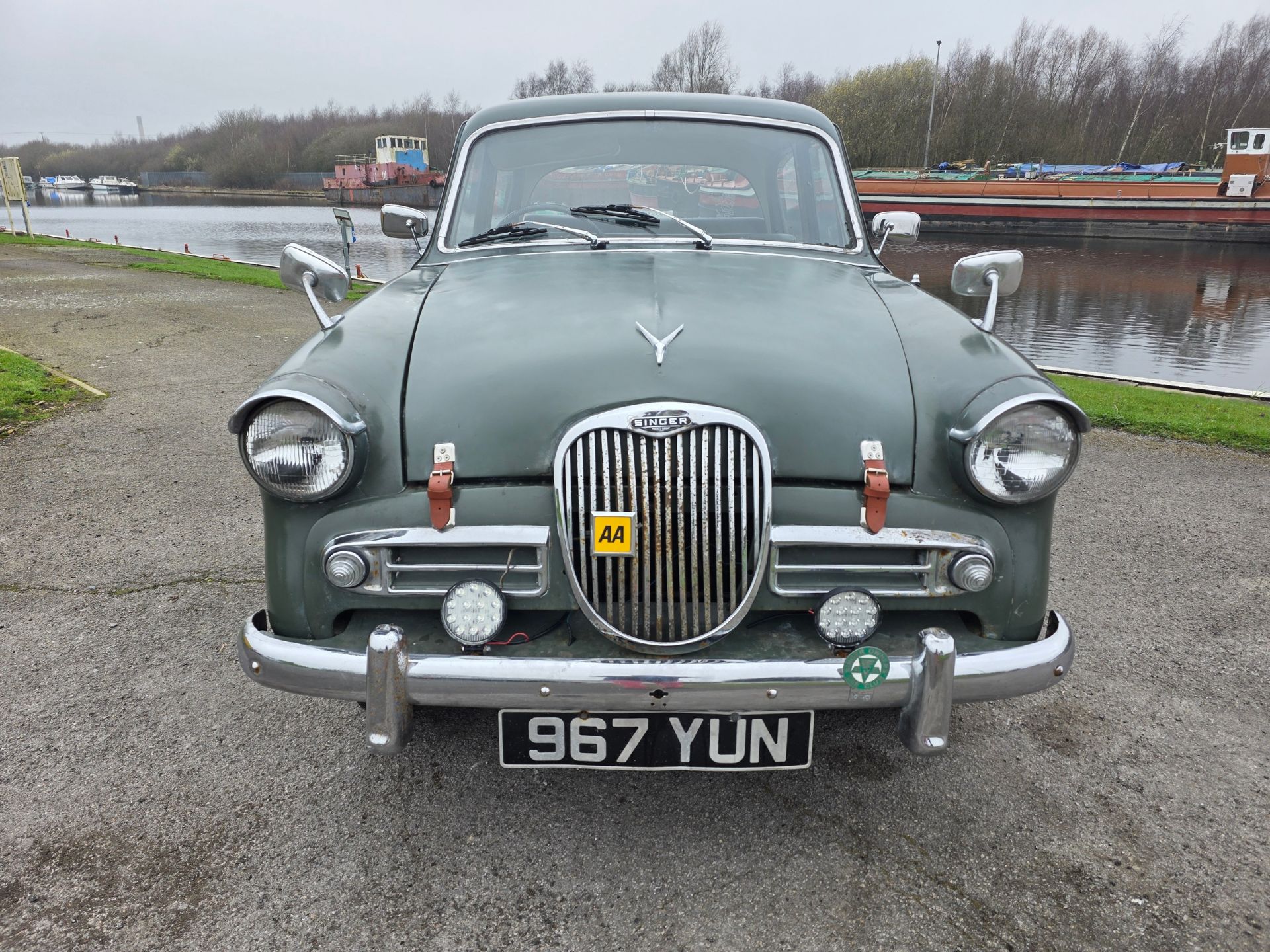1960 Singer Gazelle, Series IIIA, 1494cc. Registration number 967 YUN ...