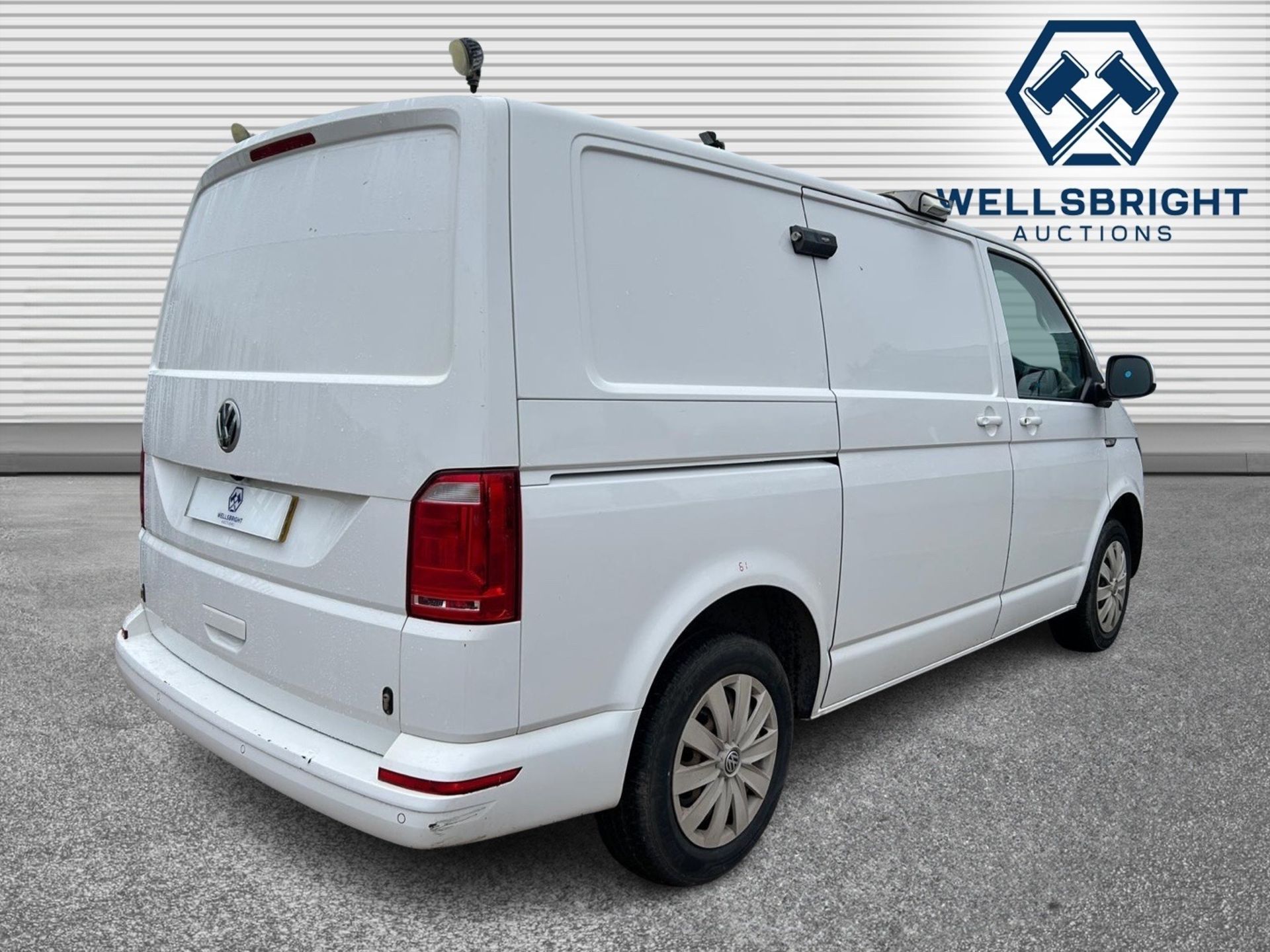 Volkswagen Transporter T28 2.0 TDI 102 Bluemotion (19 reg) * euro * air ...