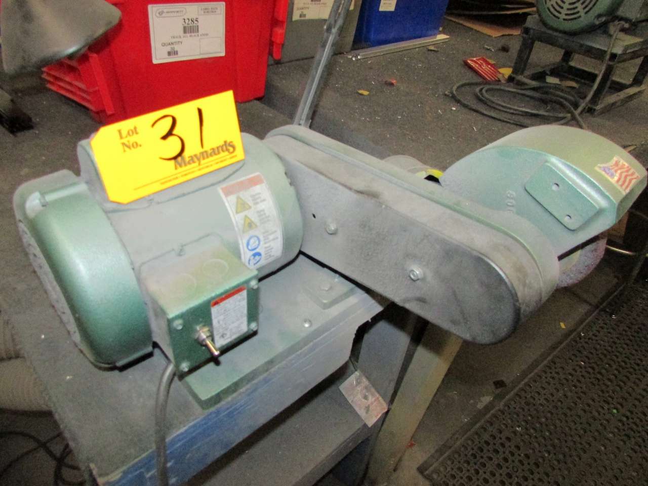 { Choice of lots: 30, 31 } } } Burr King 600 Benchtop Deburring Machine ...