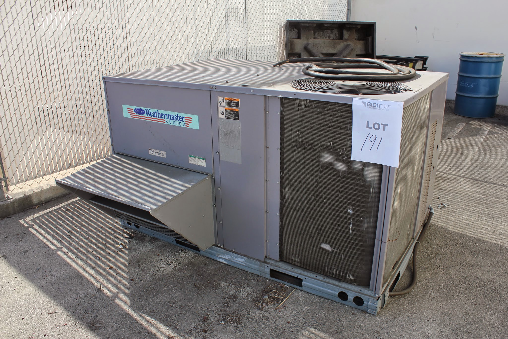 Carrier Weathermaster m#50HJQ007-621 A/C Unit