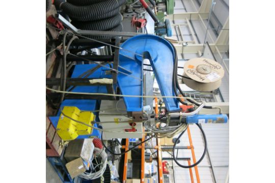 * A Bollhoff/Henrob Self Piercing Rivet Machine, Signmakers Equipment ...