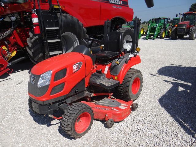 Kioti CS2410 Compact Tractor w/Mower Deck