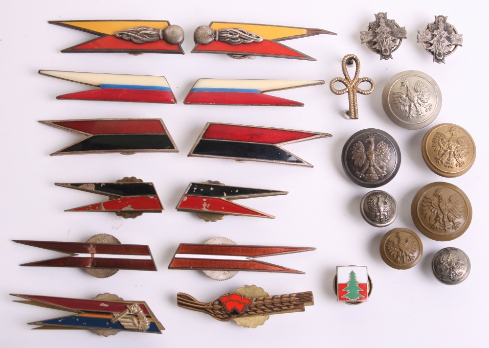 Selection of Polish Collar Pennons Badges consisting of single Polish ...