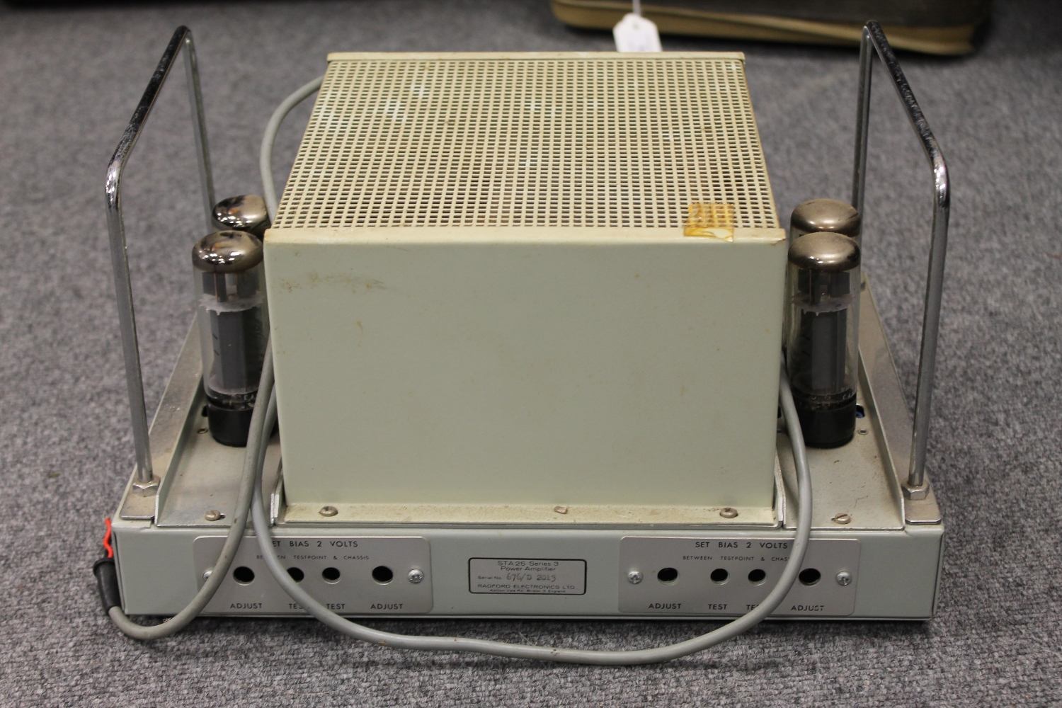 A Radford stereo control unit and valve amp SC22. (2) CONDITION REPORT ...