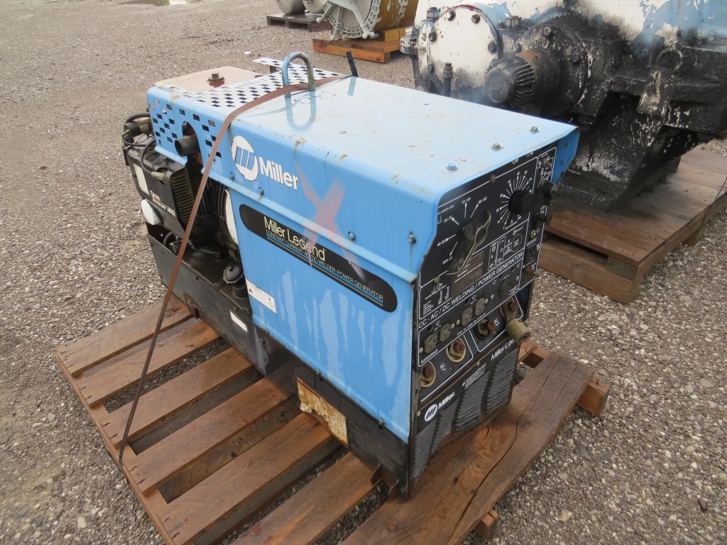 Miller Legend Welder/Generator- Onan 18HP Gas Engine Constant Current ...