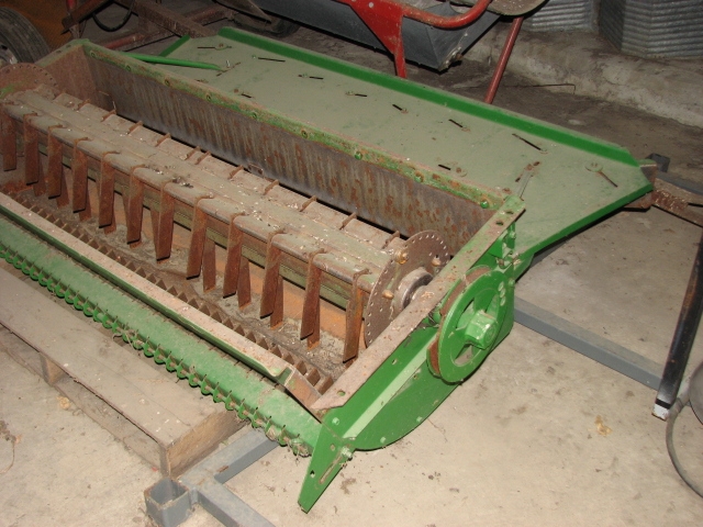 John Deere straw chopper off 9600 combine good chopper
