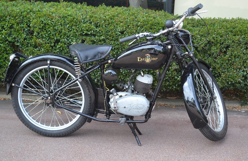 A Restored, 100cc Excelsior, Vintage British - Motorcycle - 1940’s ...