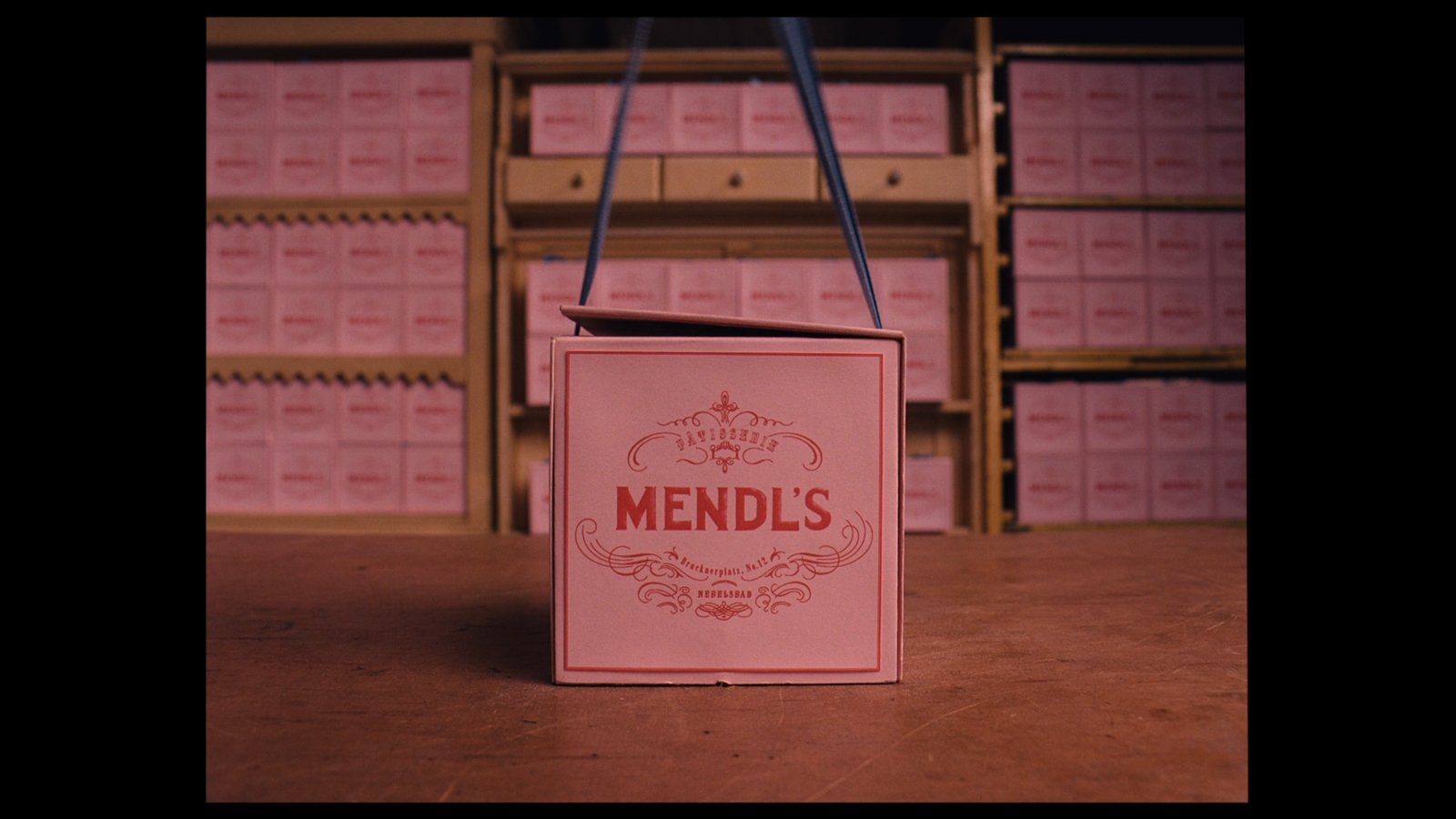 THE GRAND BUDAPEST HOTEL (2014) - Mendl's Cake Box A Mendl’s cake box ...