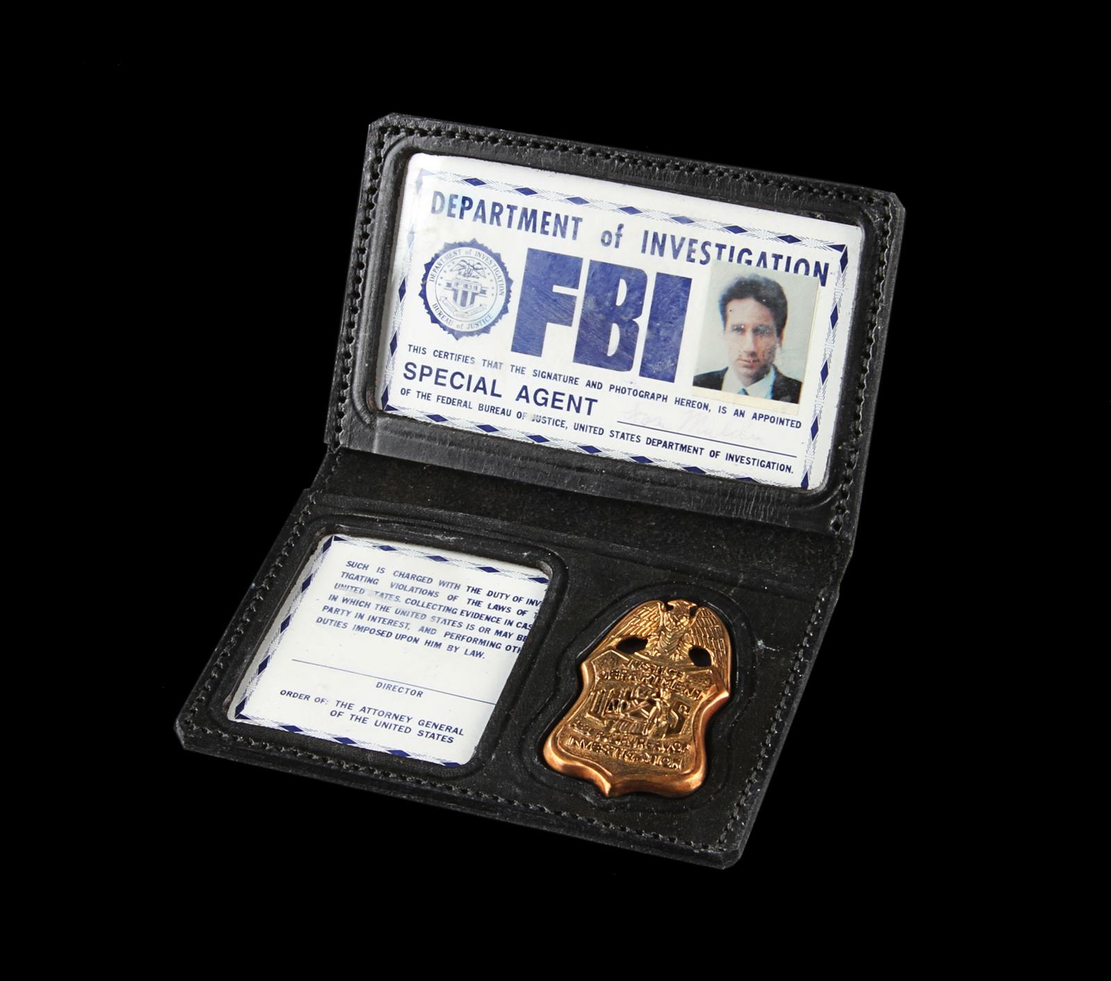 THE X-FILES (1993-2002) - Fox Mulder's (David Duchovny) FBI Photo ID ...
