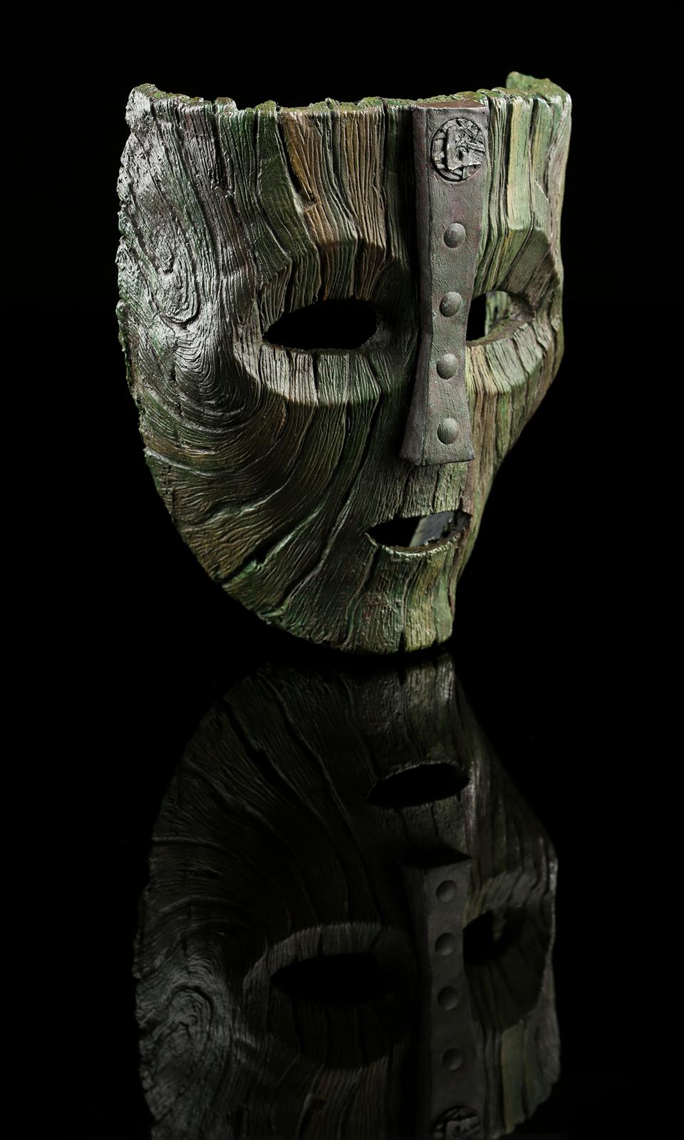 THE MASK (1994) - The Mask of Loki The mask of Loki from Chuck Russell ...