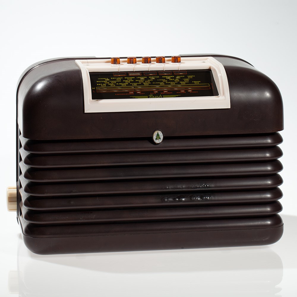 Fully functional Bush Radio DAC10, UK 1950 Bush Radio DAC10 Valve radio ...