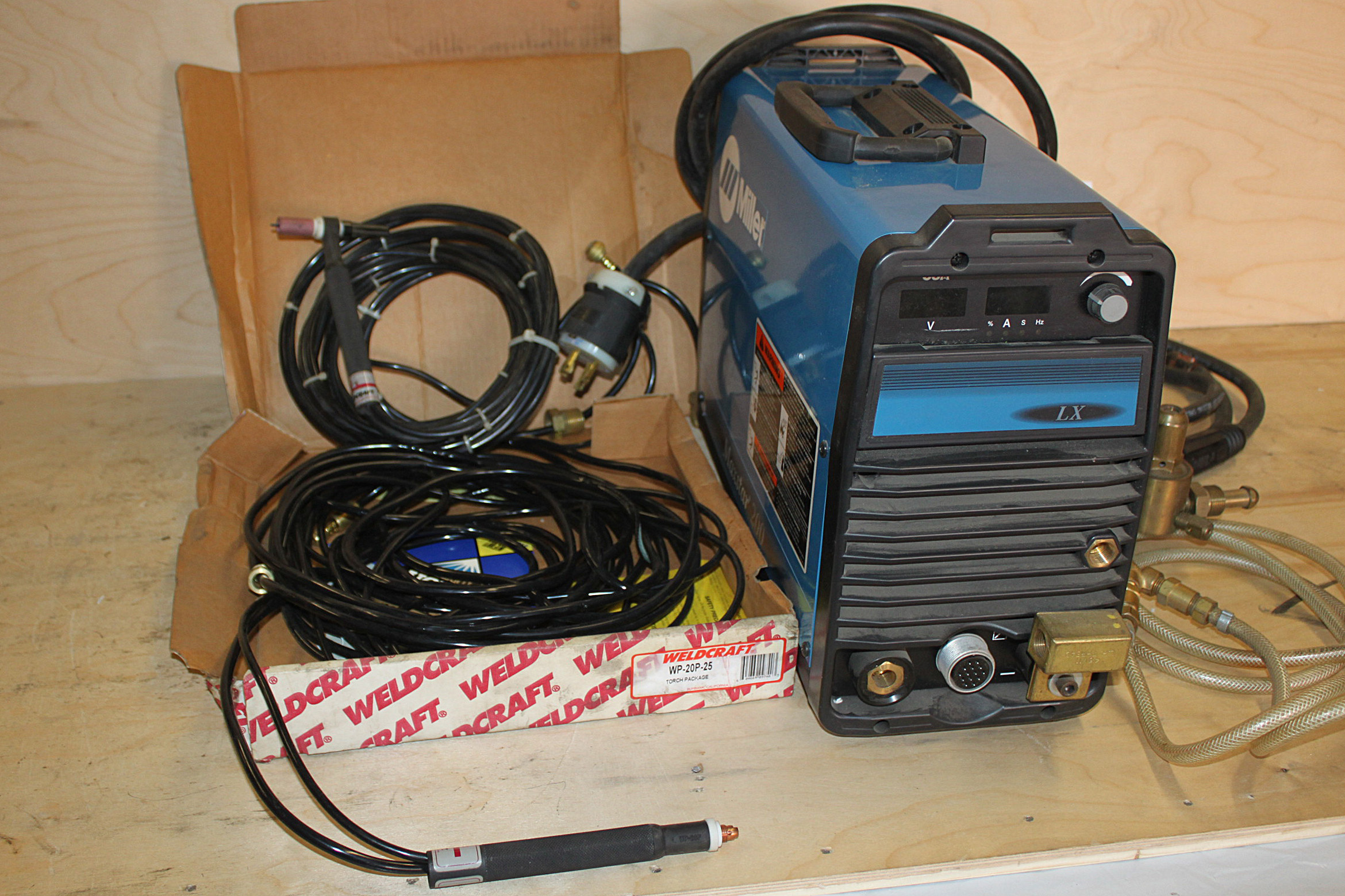 Miller Maxstar 200 Welder 903701-01-2 C/W Weldcraft Torch Kit, Miller ...