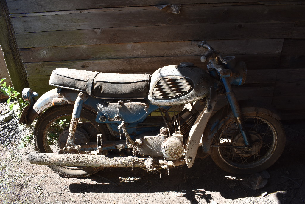 A 1966 Yamaha YA6 project, registraion number HYB 51D, blue. Having ...