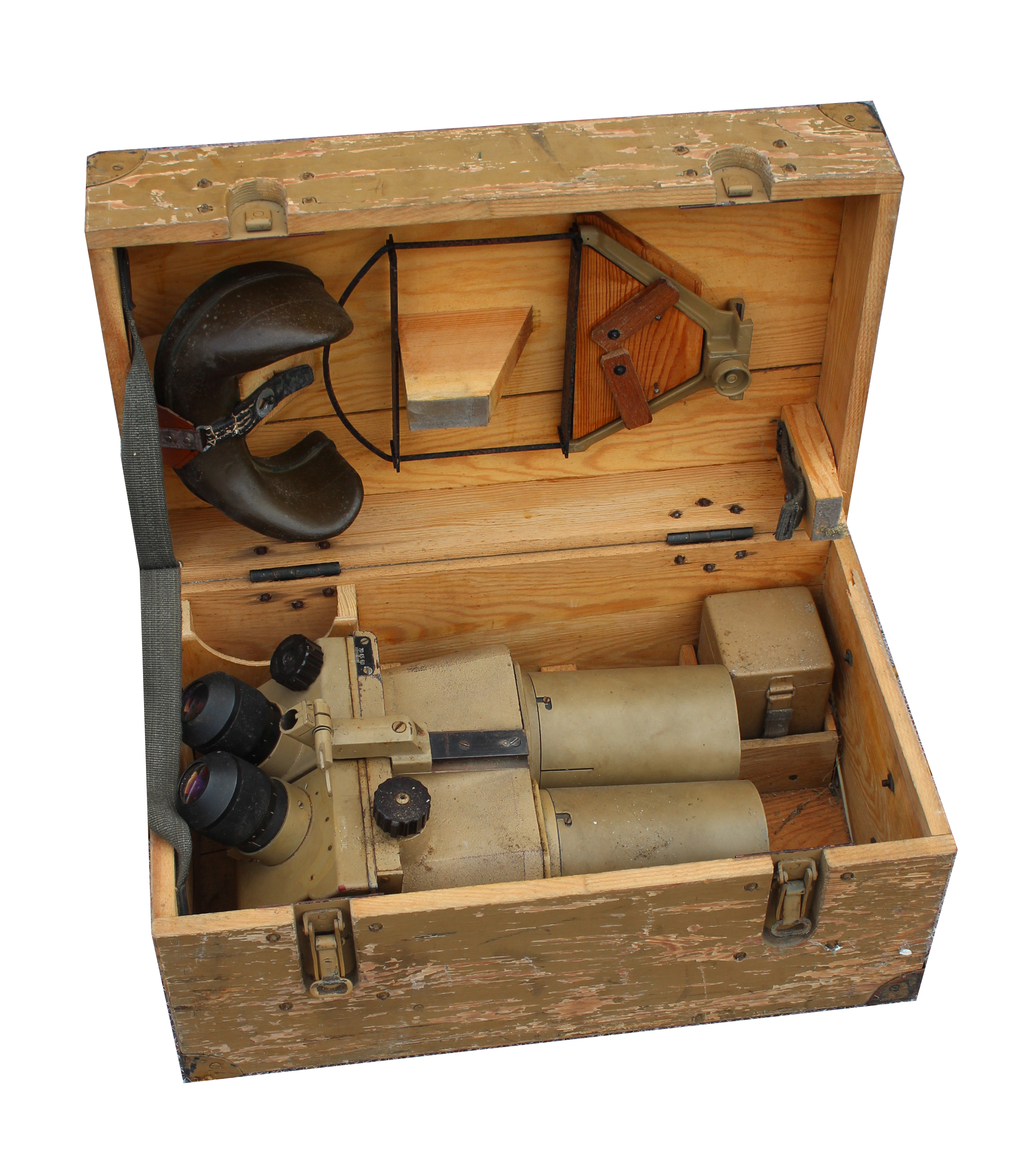 A SET OF GERMAN WORLD WAR II TANK BINOCULARS in a fitted case, overall ...