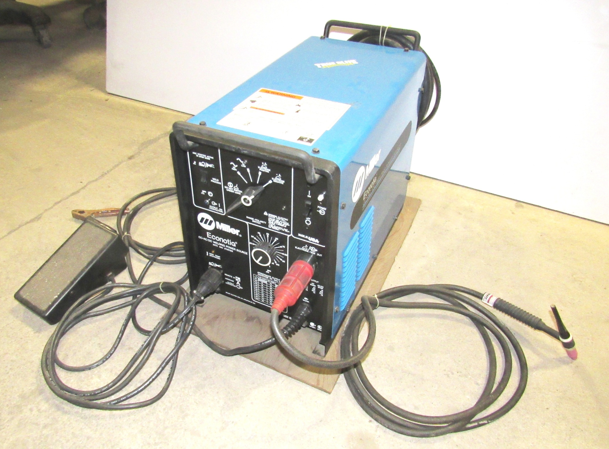 Miller Econotig AC/DC Tig & Stick Welder -S/N 903367, Tig Gun, Cable ...