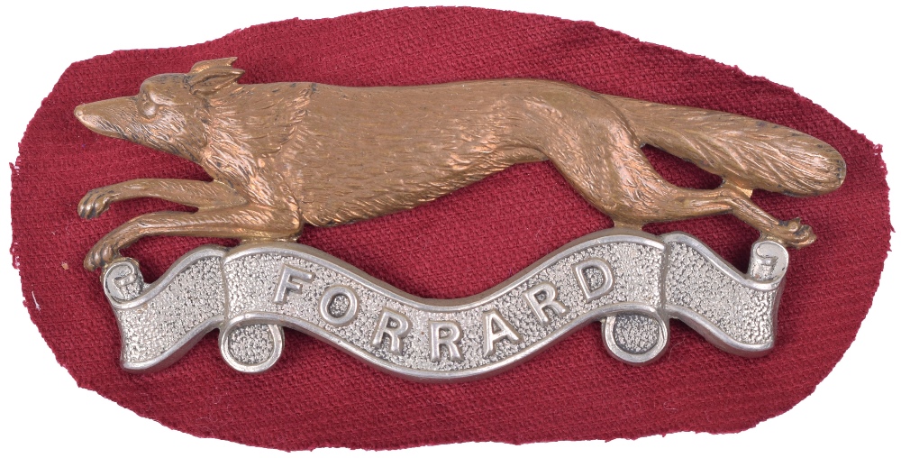 East Riding Yeomanry Sleeve Badge, running fox with white metal scroll ...