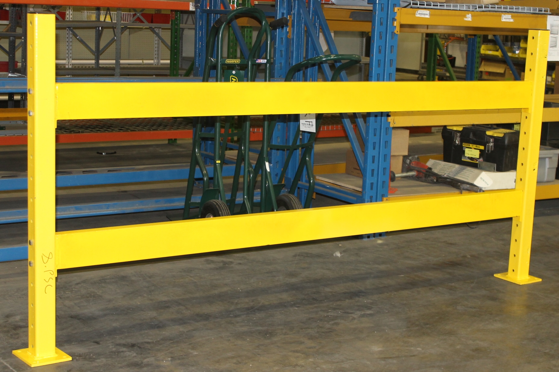 97 FT LONG AND 42" TALL GUARD RAIL INCLUDES: 13 PCS OF STRUCTURAL POST ...