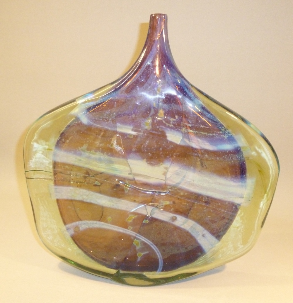 MICHAEL HARRIS MDINA GLASS AXE HEAD VASE WITH SIGNATURE MARK TO BASE (H ...