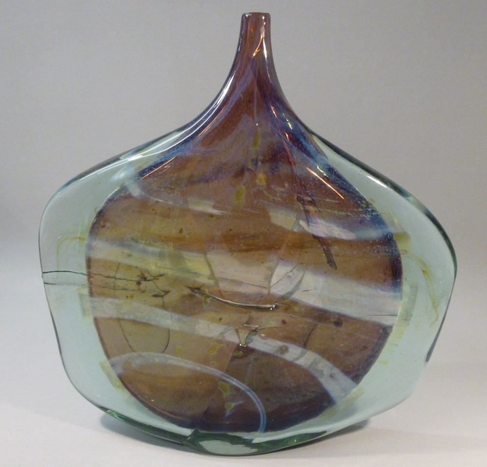 MICHAEL HARRIS MDINA GLASS AXE HEAD VASE WITH SIGNATURE MARK TO BASE (H ...