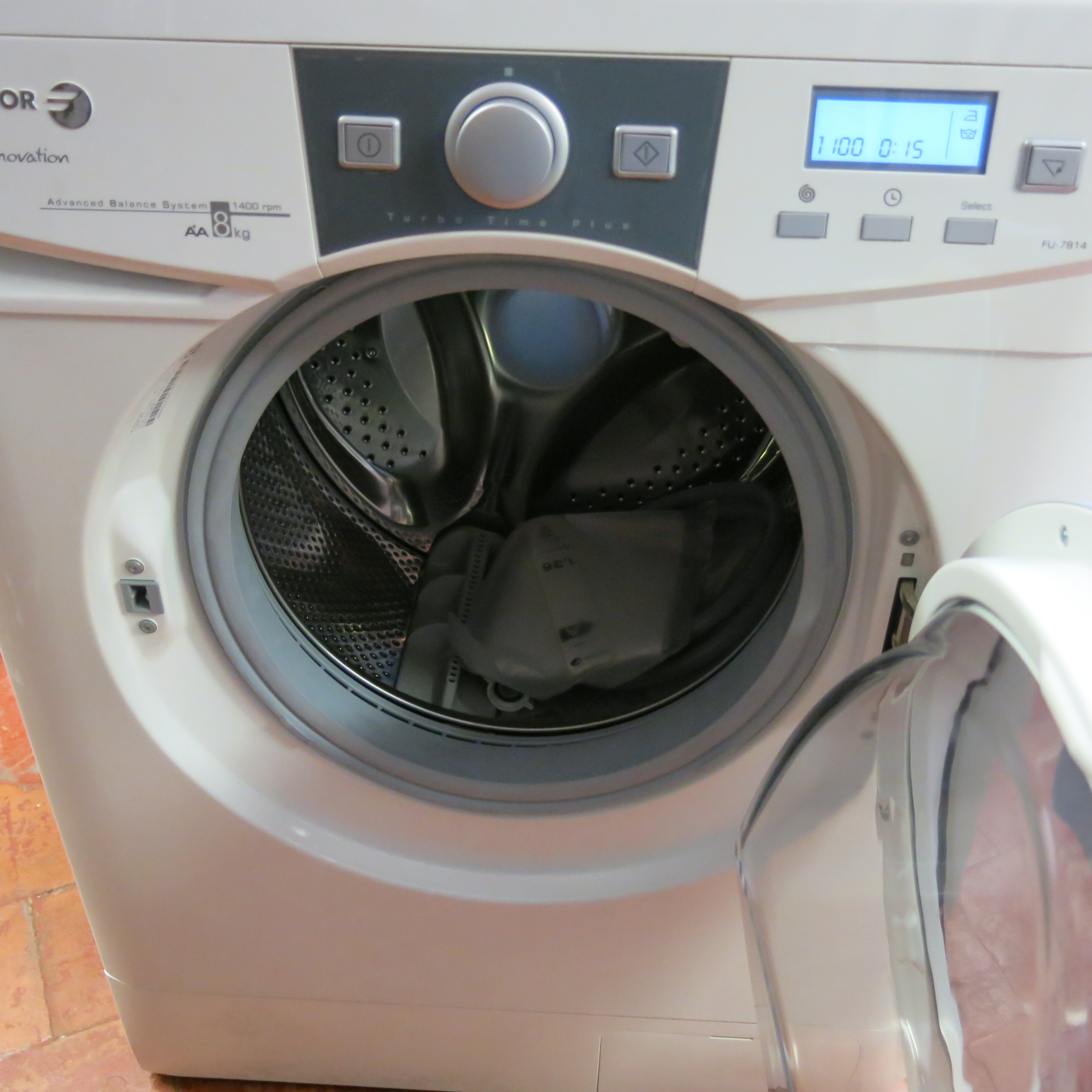 Fagor Washing Machine, 8kg, 1400rpm, Model FU7814. Ex Display/As Viewed.