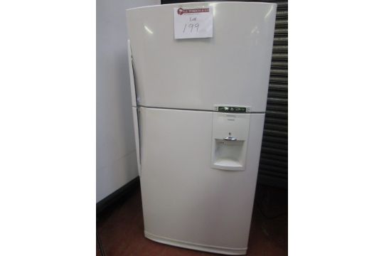 Samsung Cooltech Plus Fridge/Freezer with Water Dispenser, Model SR ...