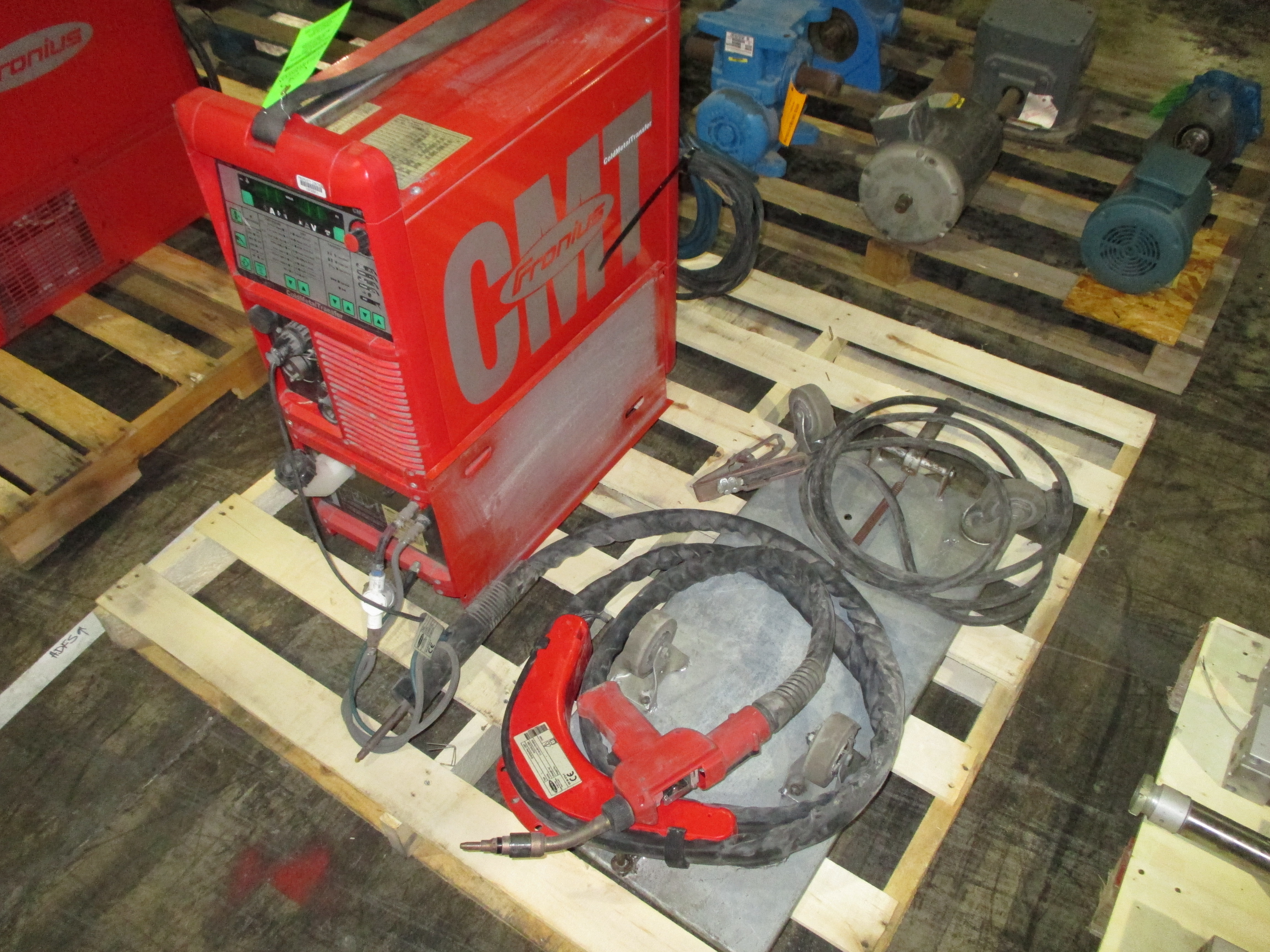 FRONIUS CMT WELDER; MOD# TRANSPLUSSYNERG2700; MV 4RZ CMT; S# 17400483 W ...