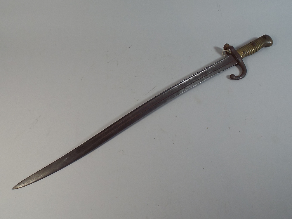 A Brass Handled Curved Blade French Bayonet 1879, 69cm Long