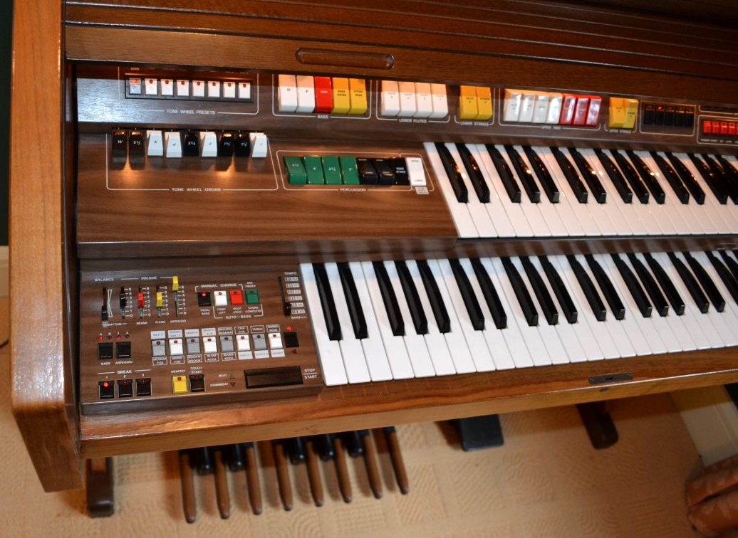 1 x ELKA E49 Freestanding Electric Organ (Circa 1984) - From A Grade II ...