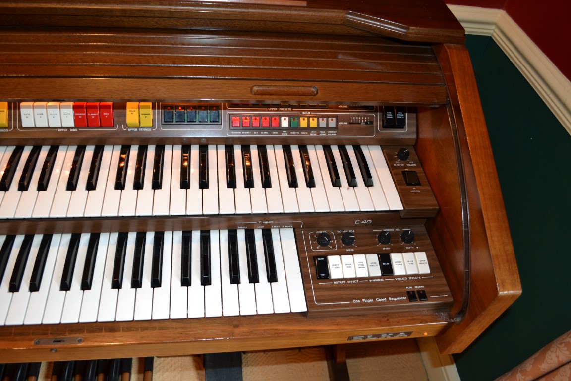 1 x ELKA E49 Freestanding Electric Organ (Circa 1984) - From A Grade II ...