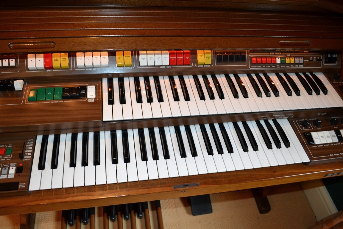 1 x ELKA E49 Freestanding Electric Organ (Circa 1984) - From A Grade II ...