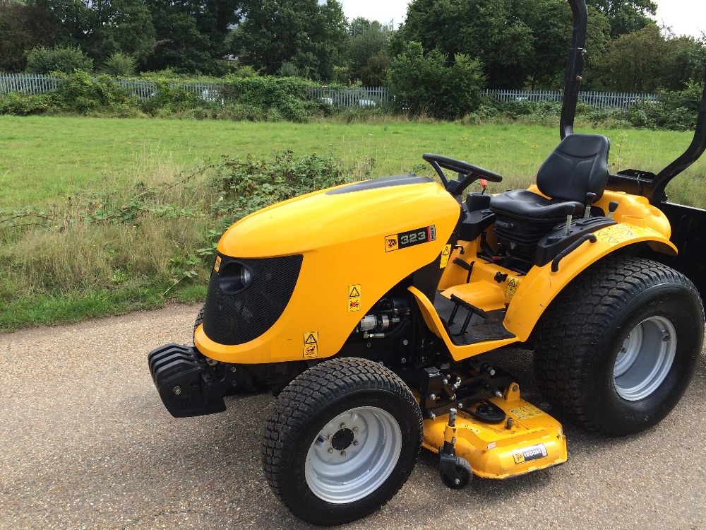 2006 JCB 232 23hp Compact Tractor with 5ft Cutting Deck, Front Weight ...