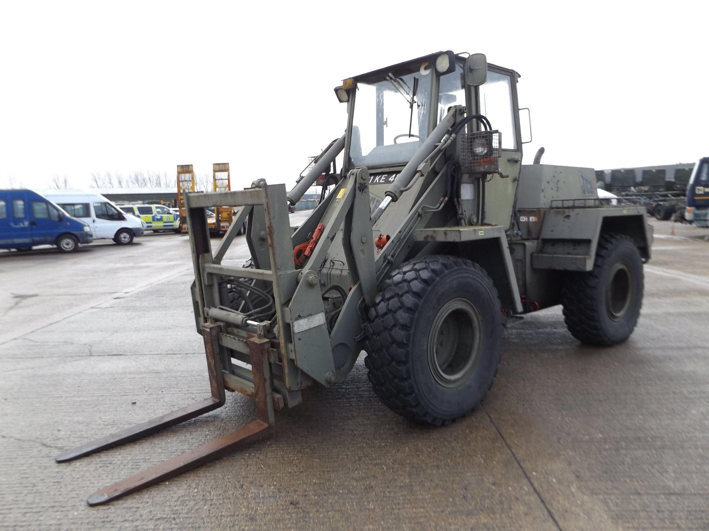 You are bidding on Direct from the UK Ministry Of Defence a JCB 410M ...
