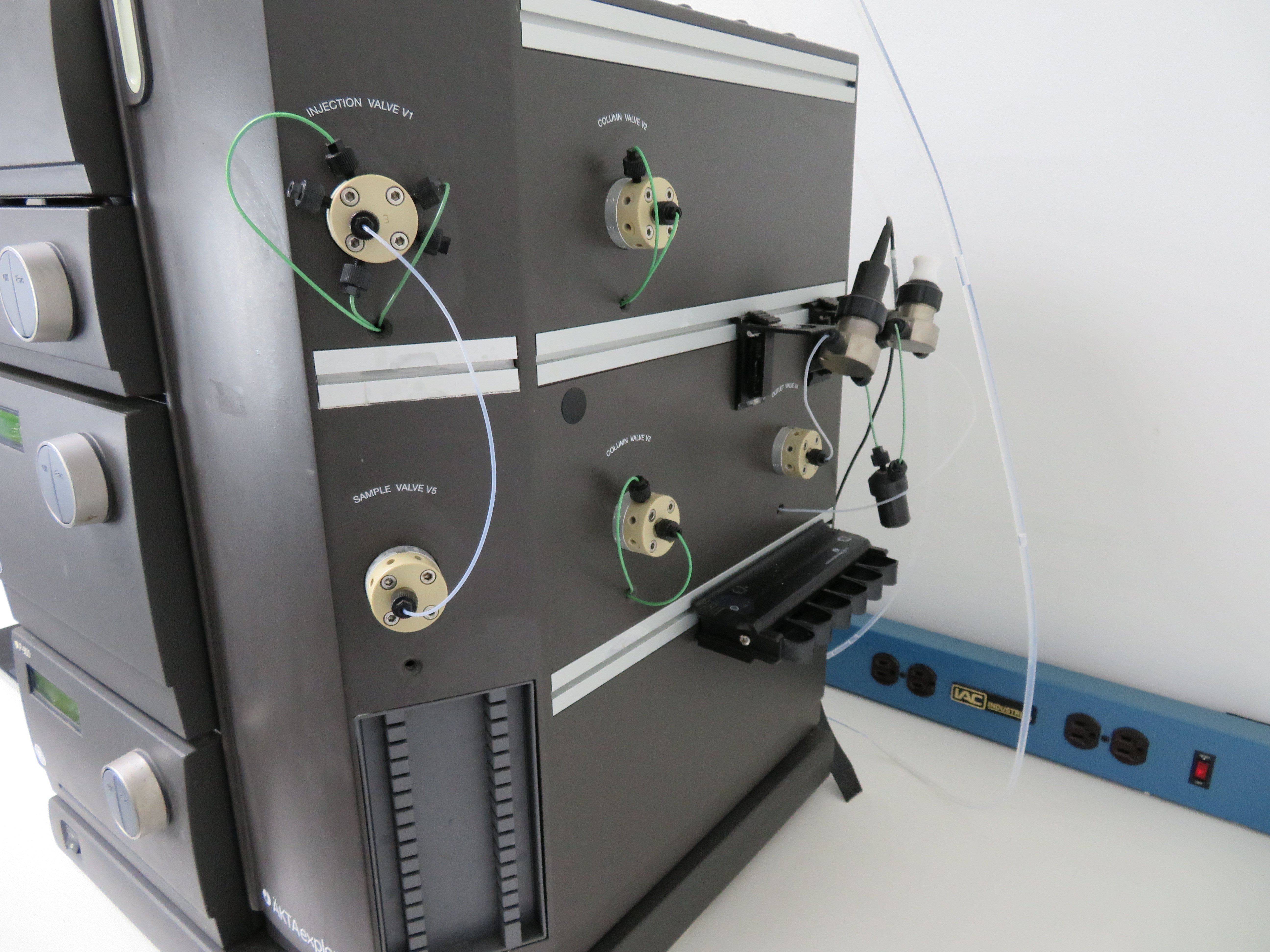 GE AKTA Explorer 100 AIR FPLC System, GE AKTA Explorer 100 AIR FPLC ...