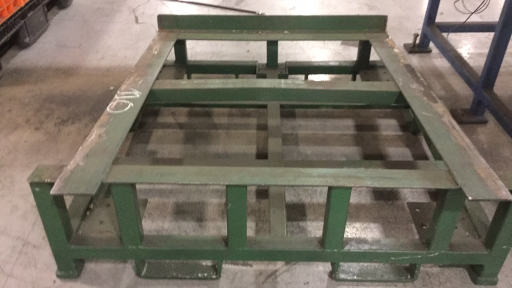 Steel pallet riser design to get pallet off the floor and at an ...