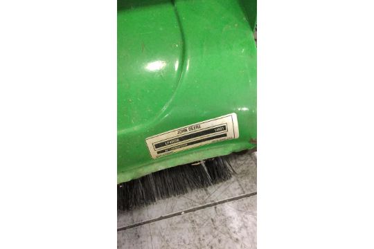 John Deere LP49038 Lawn Sweeper