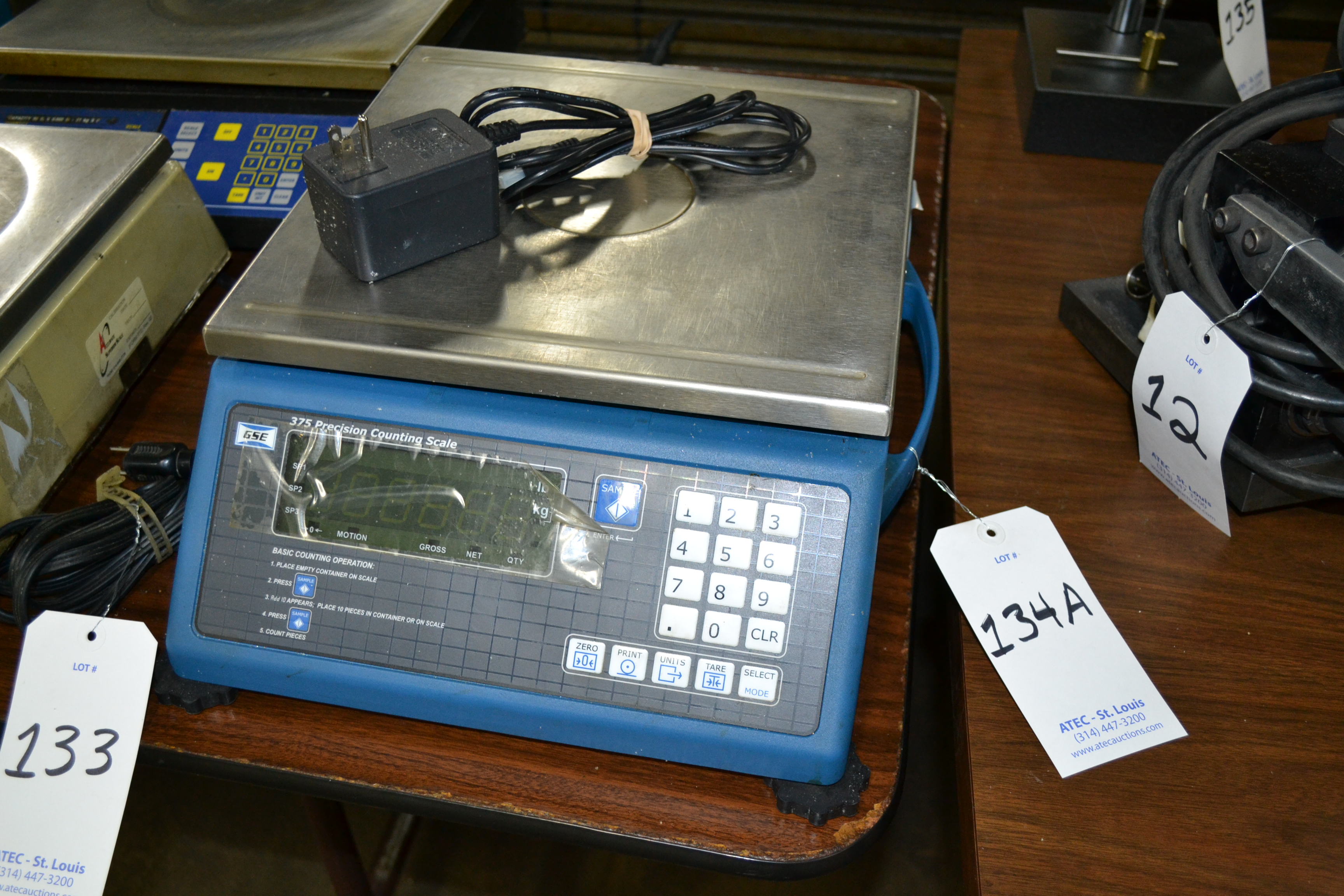 GSE Model 375 Precision Counting Scale, 60 Lbs. Capacity, S/N 8718