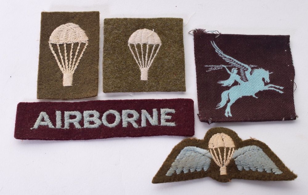 WW2 British Airborne Insignia consisting of straight pattern ...