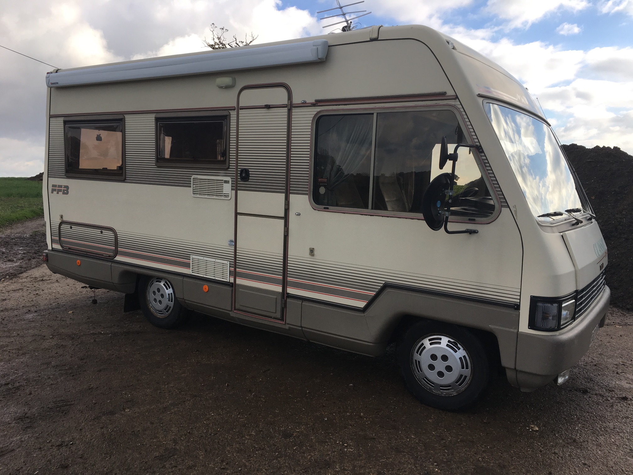 TO BE SOLD TO HIGHEST BIDDER: A-CLASS TABBERT FFB CLASSIC 570 MOTORHOME ...