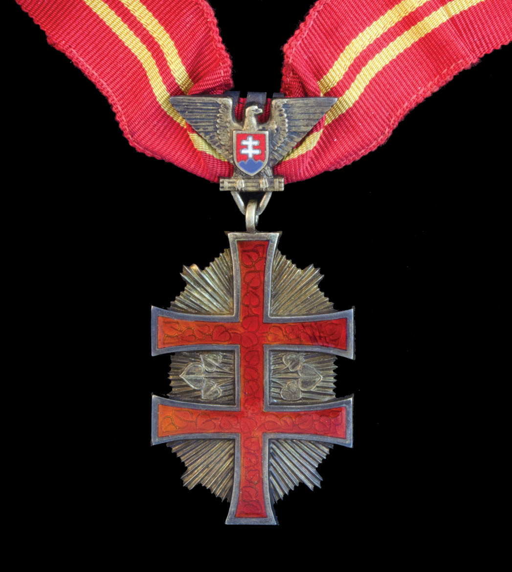 *Slovakia, War Victory Cross without Swords, First class neck badge ...