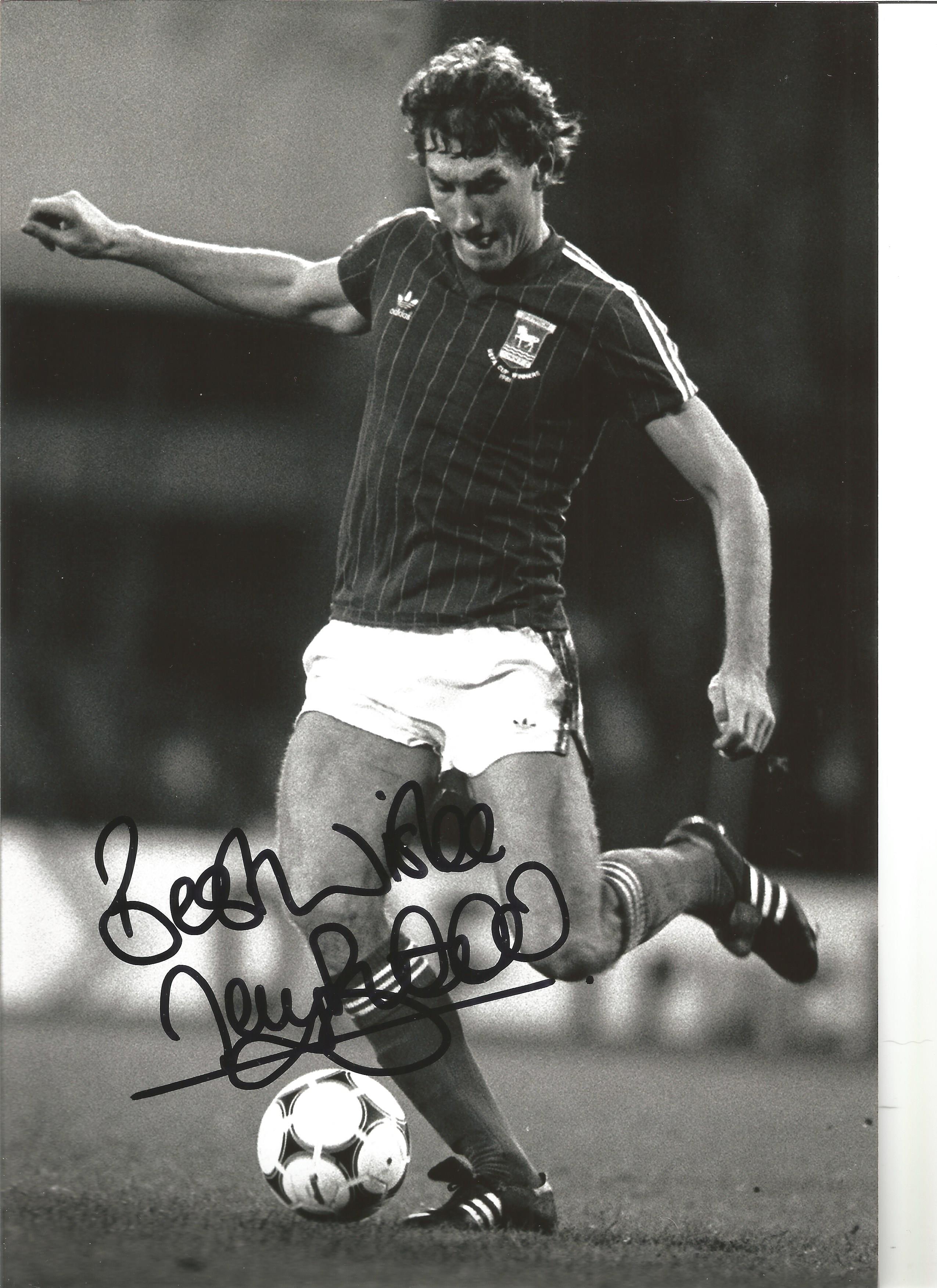 Terry Butcher Ipswich City Signed 12 x 8 inch football photo. Supplied ...