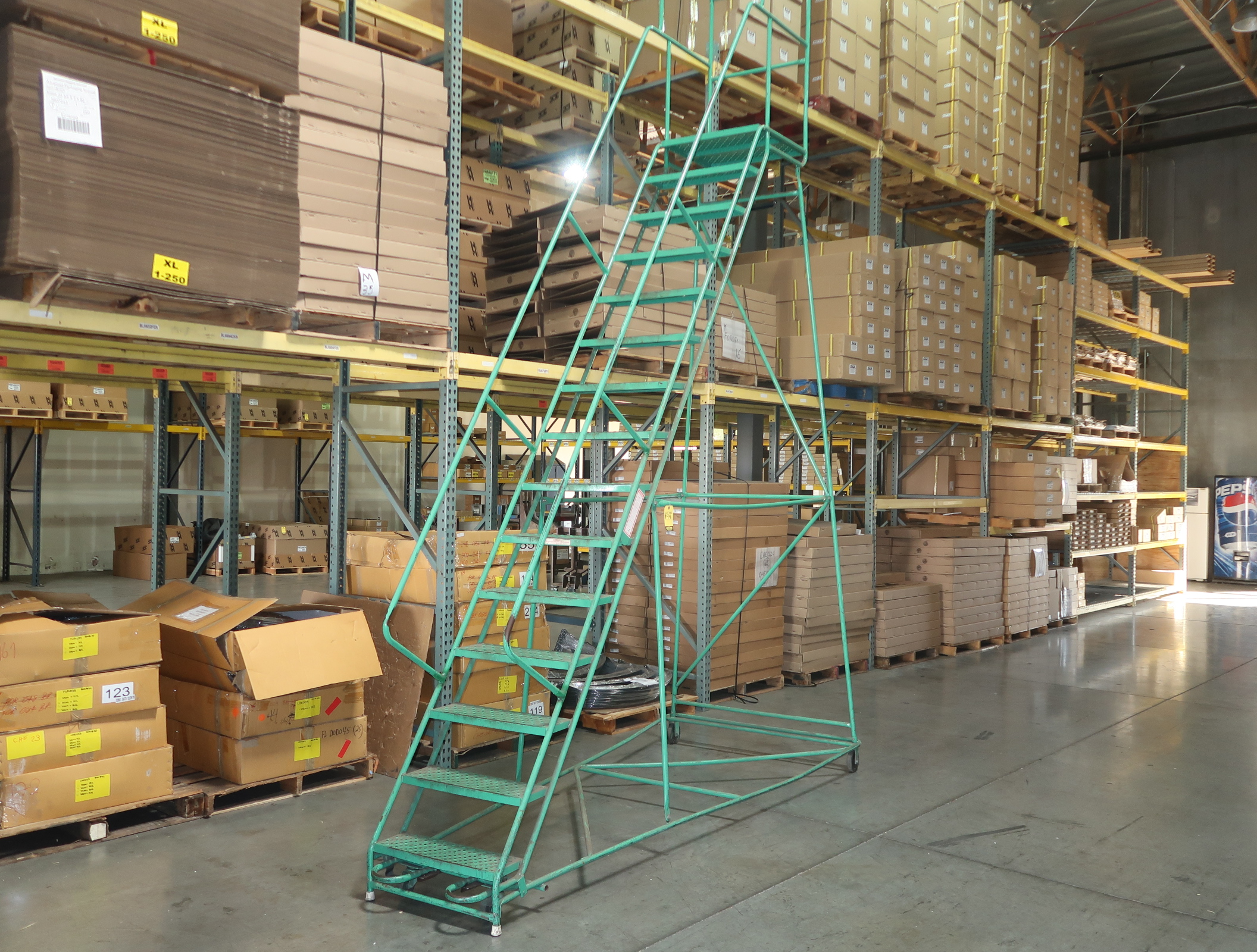 14 STEP ROLLING STAIRS