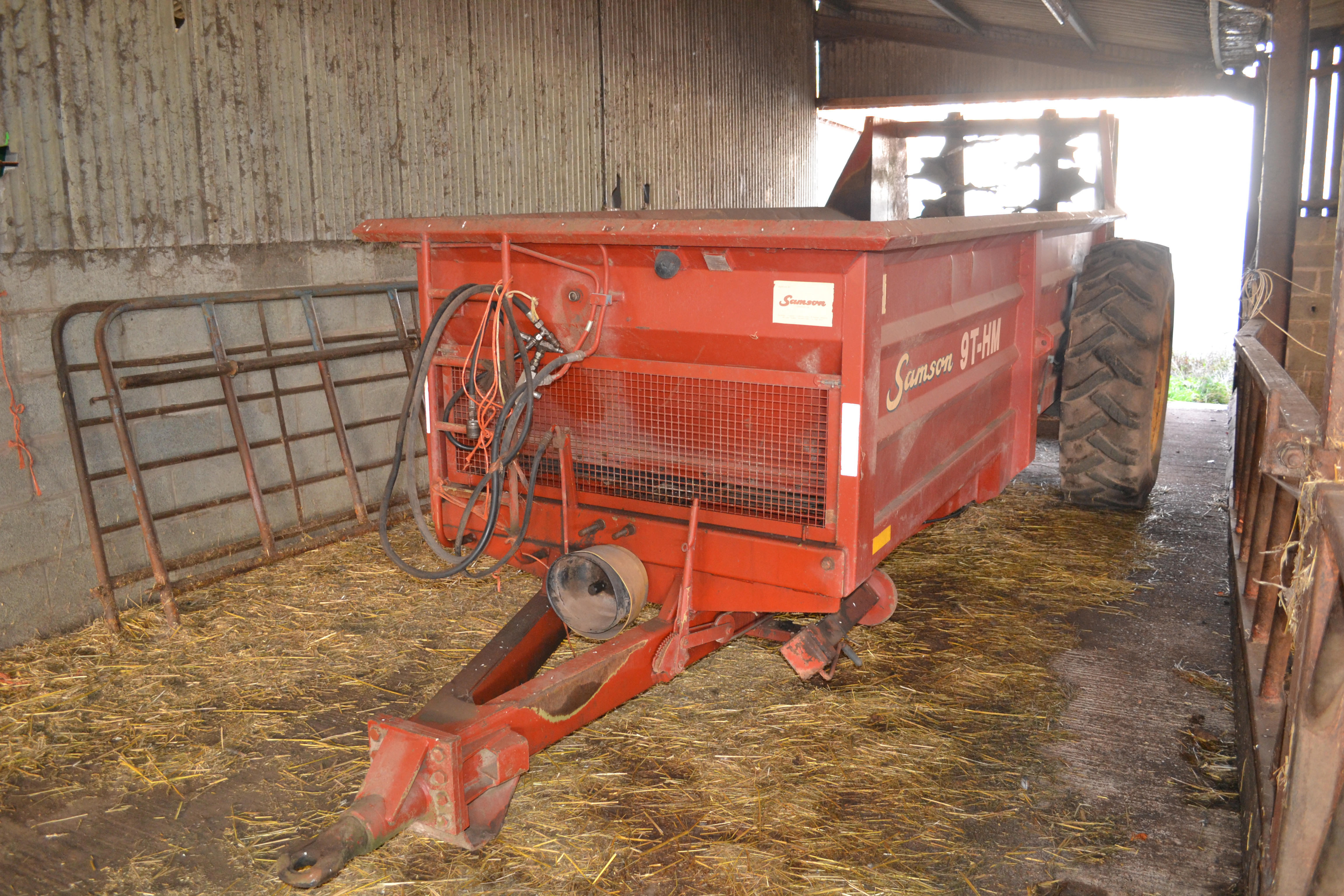 SAMSON 9T HM MUCK SPREADER