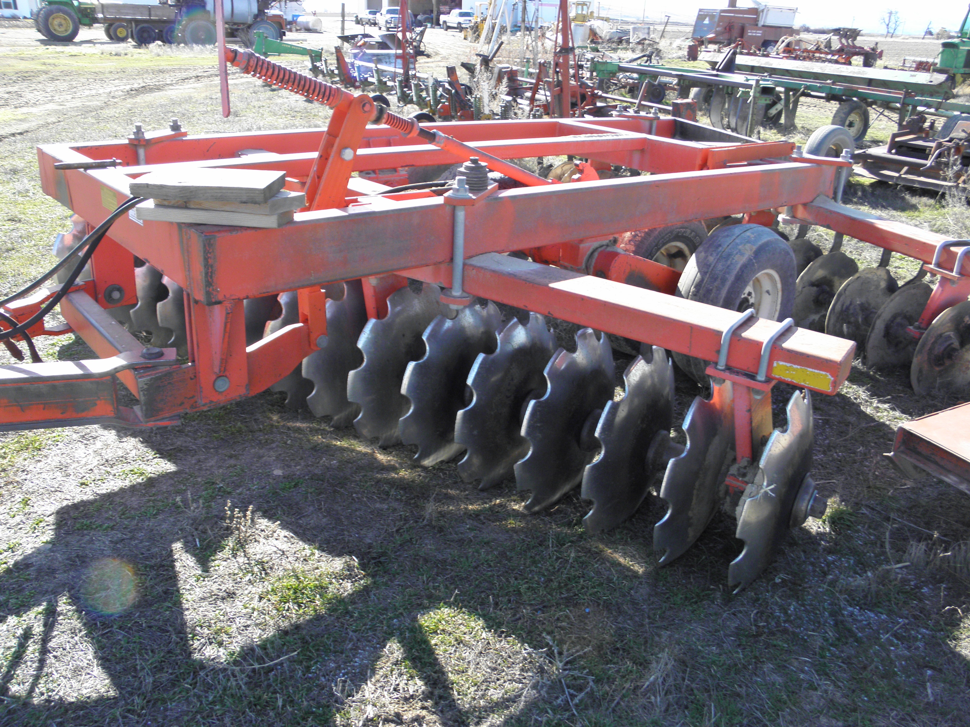 Hutchmaster 12' offset disc