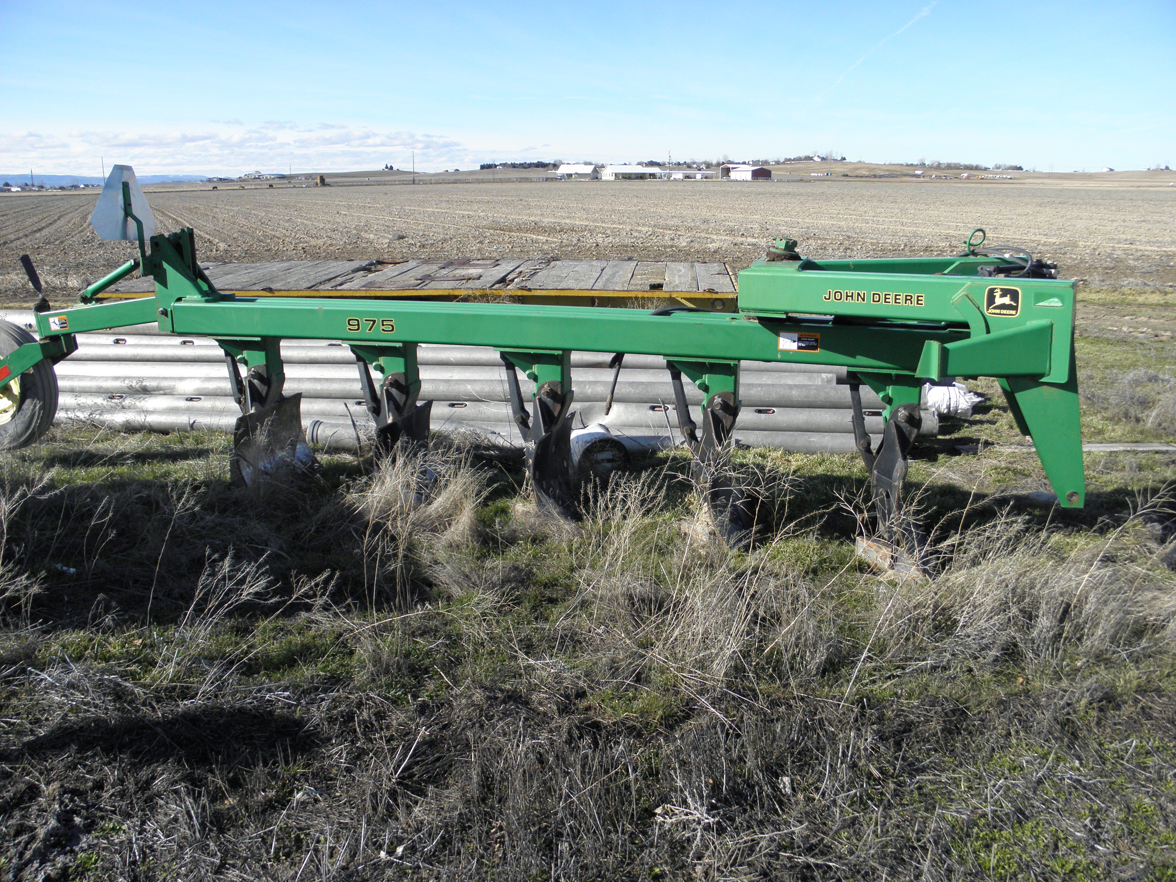 JD 975 5 bottom switch plow