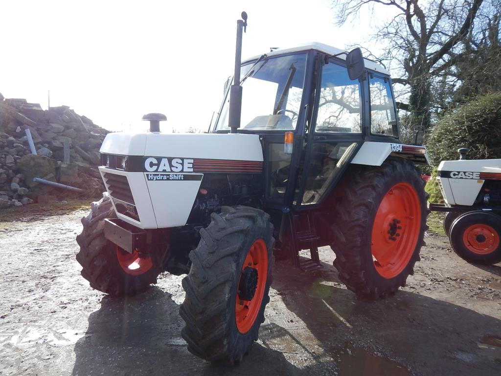 CASE 1394 4wd TRACTOR fitted with Hydra-Shift and puh on 13.6R38 rear ...