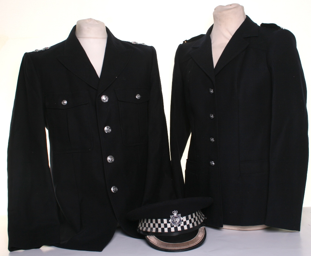 Obsolete EIIR Metropolitan Police Superintendents Tunic and Peaked Cap ...