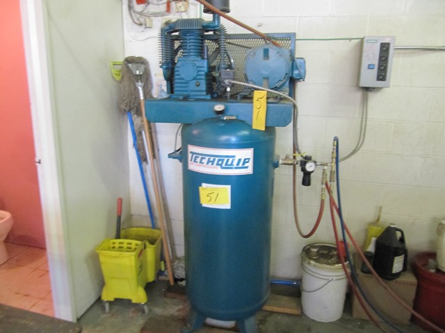 TECH QUIP 3 HP UPRIGHT AIR COMPRESSOR